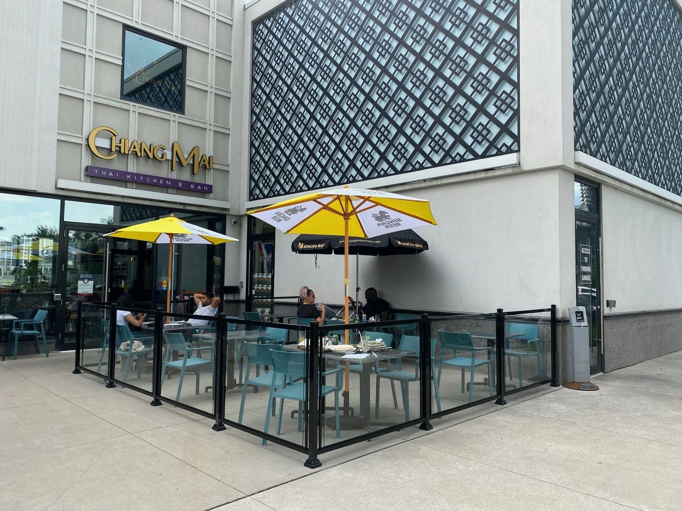 Restaurant Railings | GTA Railings: Safety & Aesthetics